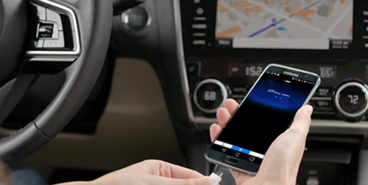 STARLINK® In-Vehicle Technology | Bob Moore Subaru