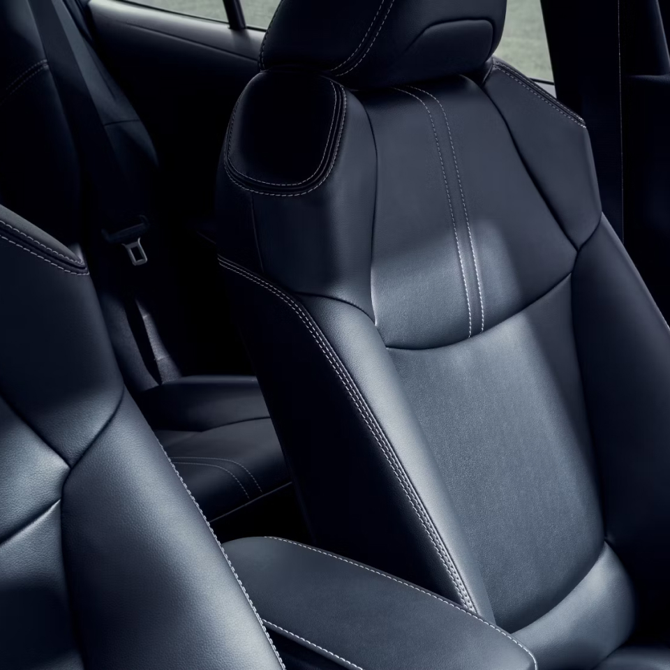 2025 Corolla Hybrid | Bohn Toyota